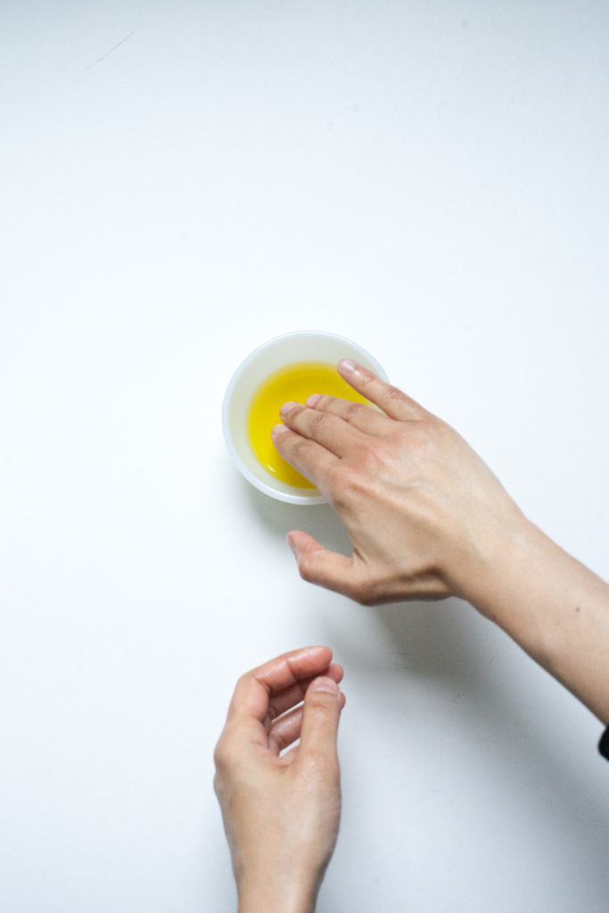 Why Use Olive Oil As a Moisturizer | Go Eat Your Bread With Joy